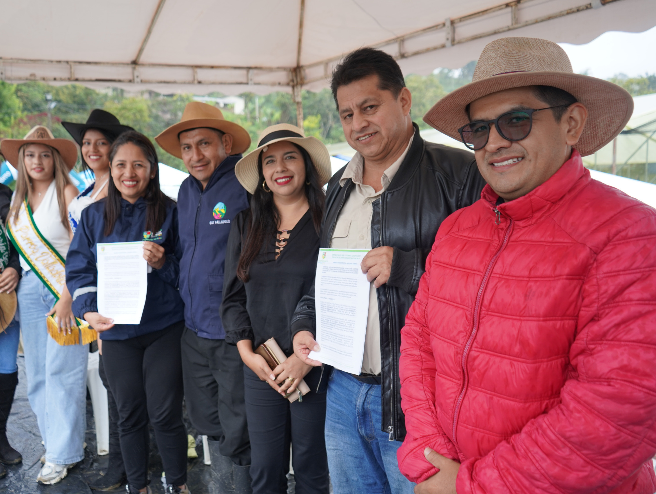 GAD Palanda y AGROPZACHIN E.P. firman convenio para fortalecer el ...